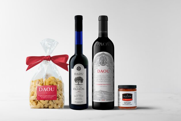 Find DAOU for the Holidays