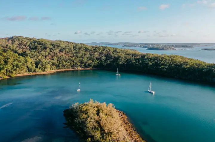 Nelson Bay information & attractions - Travel NSW: accommodation ...