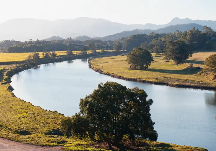 Regions, cities & towns of New South Wales - Travel NSW: accommodation ...