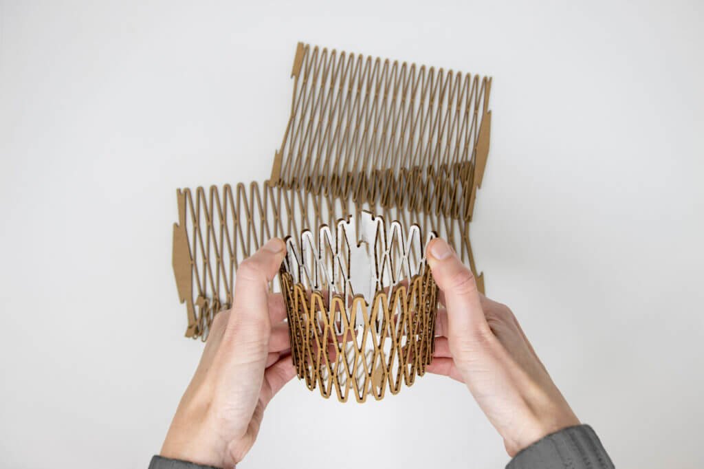 Exploring the Miracle Hinge | Glowforge