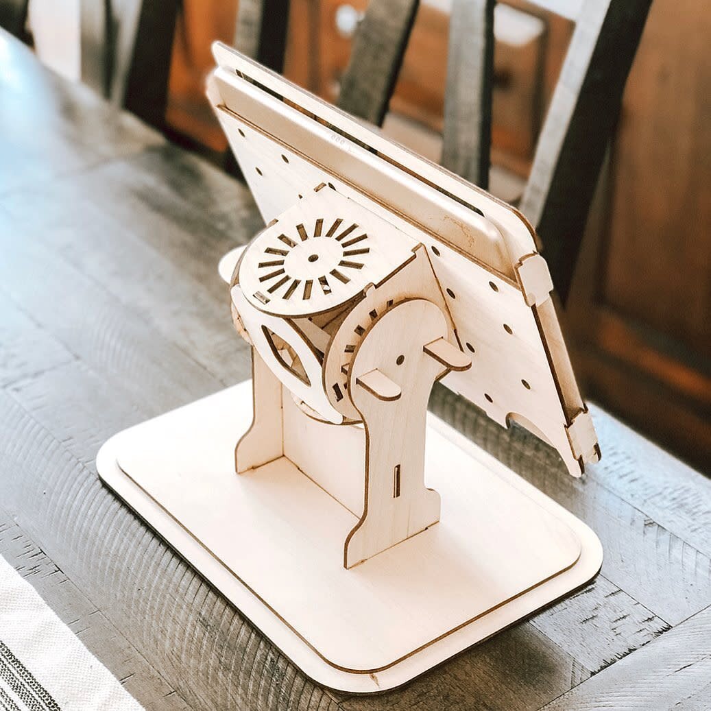 Glowforge Gift Guide: For the Techies | Glowforge