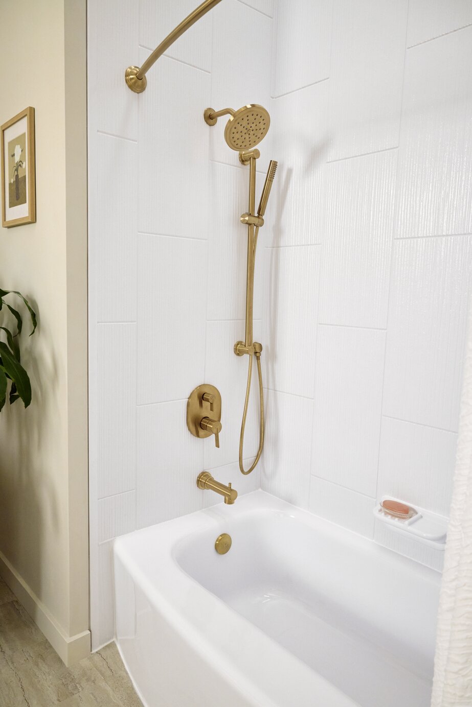 Shower Remodeling Solutions | Bath Fitter
