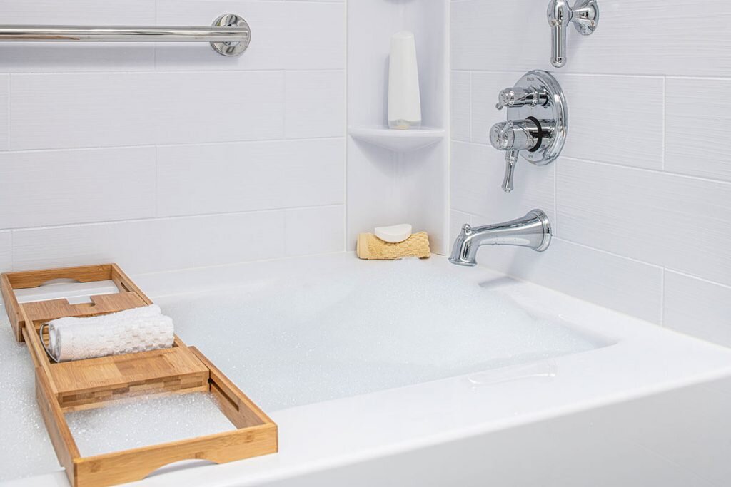 What are Bathtubs Made of? Bathtub Materials: Pros & Cons | Bath Fitter
