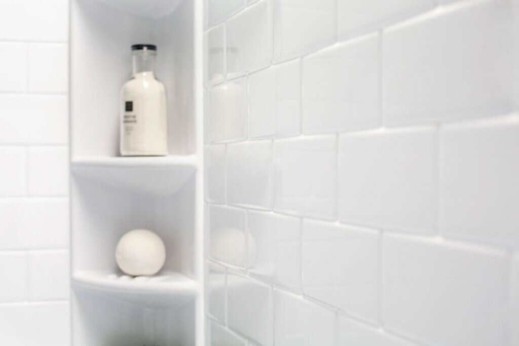 Best Shower Wall Materials & Tile Alternatives for Your Bathroom | Bath ...