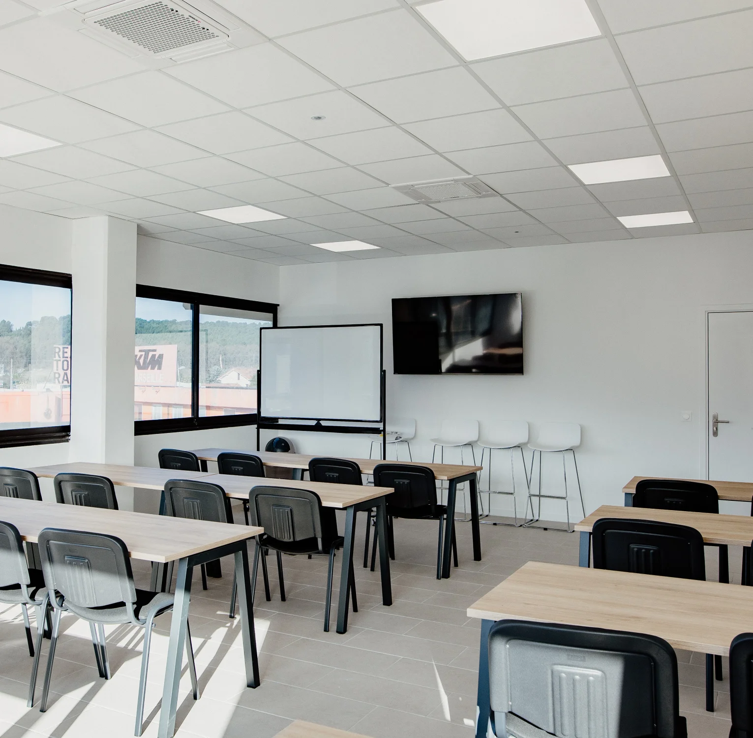 Résistex - Solutions d'éclairage professionnel