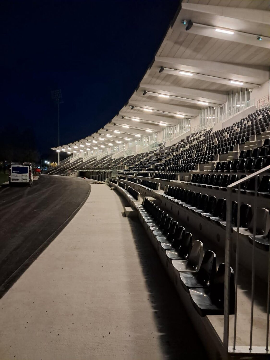 Résistex - Solutions d'éclairage professionnel