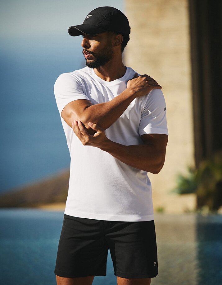 Gym Clothes for Women & Men's Gym wear | Shop Fabletics UK