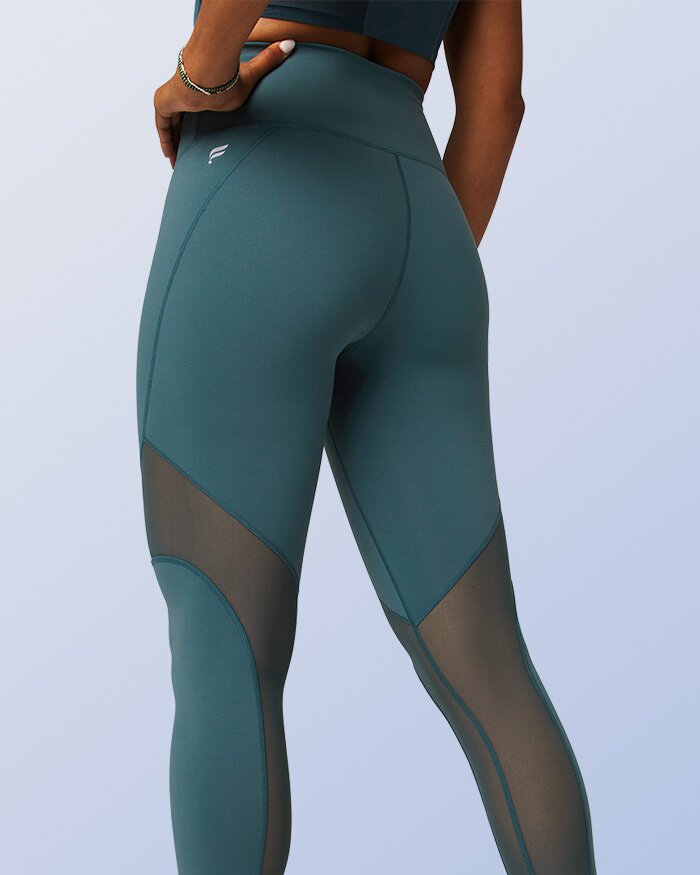 Gym Clothes for Women & Men's Gym wear | Shop Fabletics UK