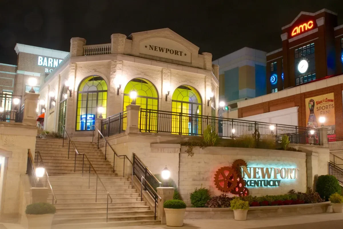 Shipping & Storage Containers for Sale in Newport, KY | Boxhub