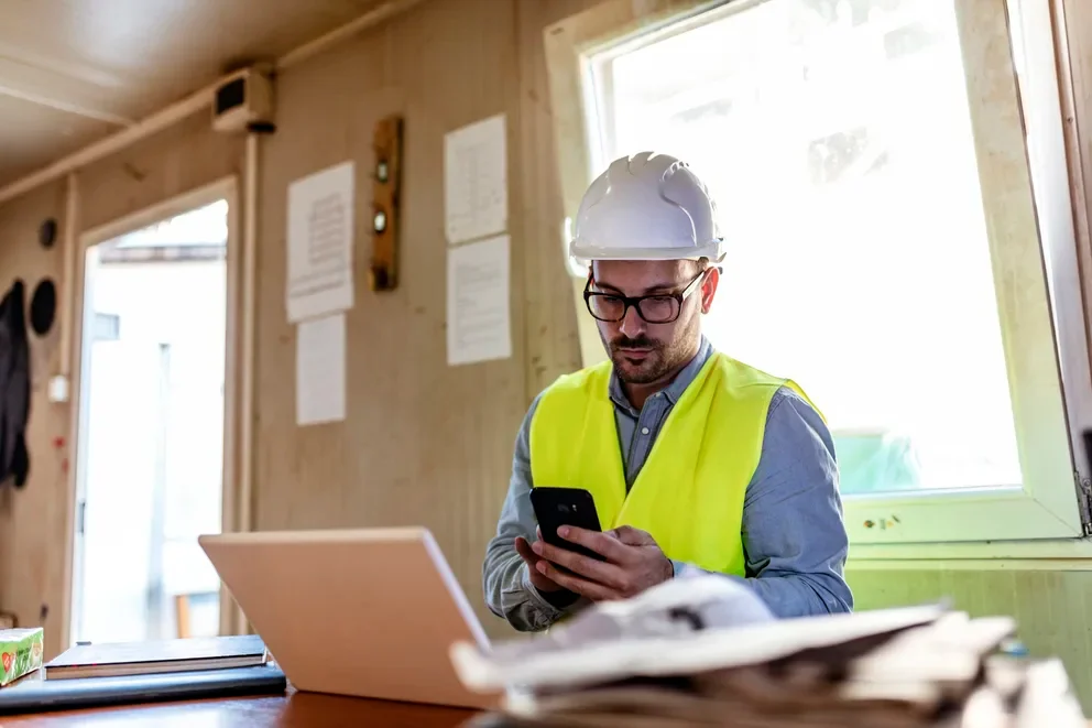 8 Best Contractor CRMs & How to Choose the Right One