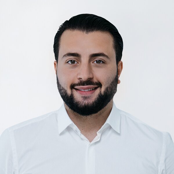 1 family, 2 branches, 12 brands