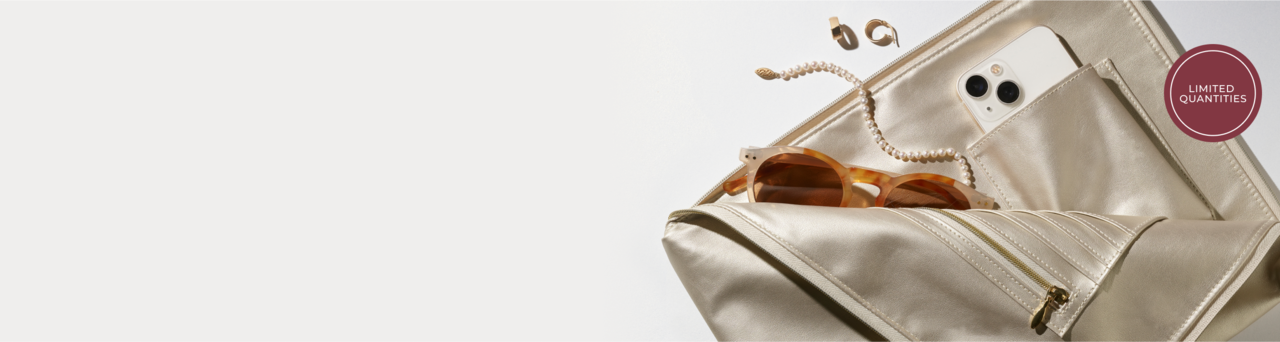 Christmas Jewelry - Holiday Jewelry Gift Guide 2022 | Shane Co.