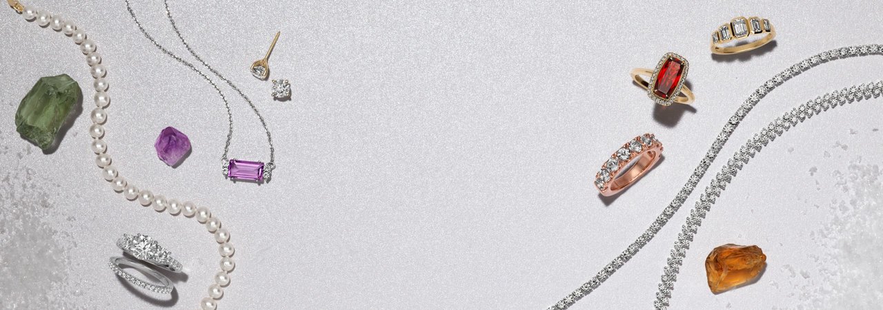 Christmas Jewelry - Holiday Jewelry Gift Guide 2022 | Shane Co.