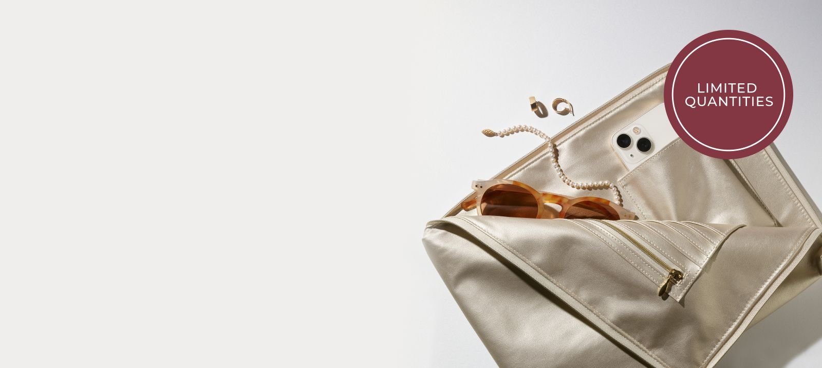 Christmas Jewelry - Holiday Jewelry Gift Guide 2022 | Shane Co.