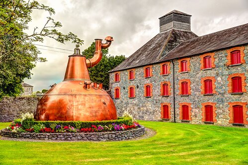 The History of Irish Whiskey | Master Of Malt