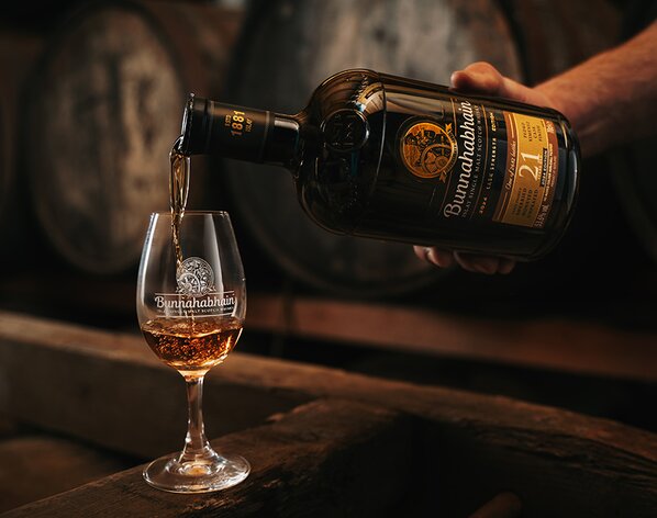 Bunnahabhain 21 Year Old Pedro Ximenez Cask Finish | Master Of Malt