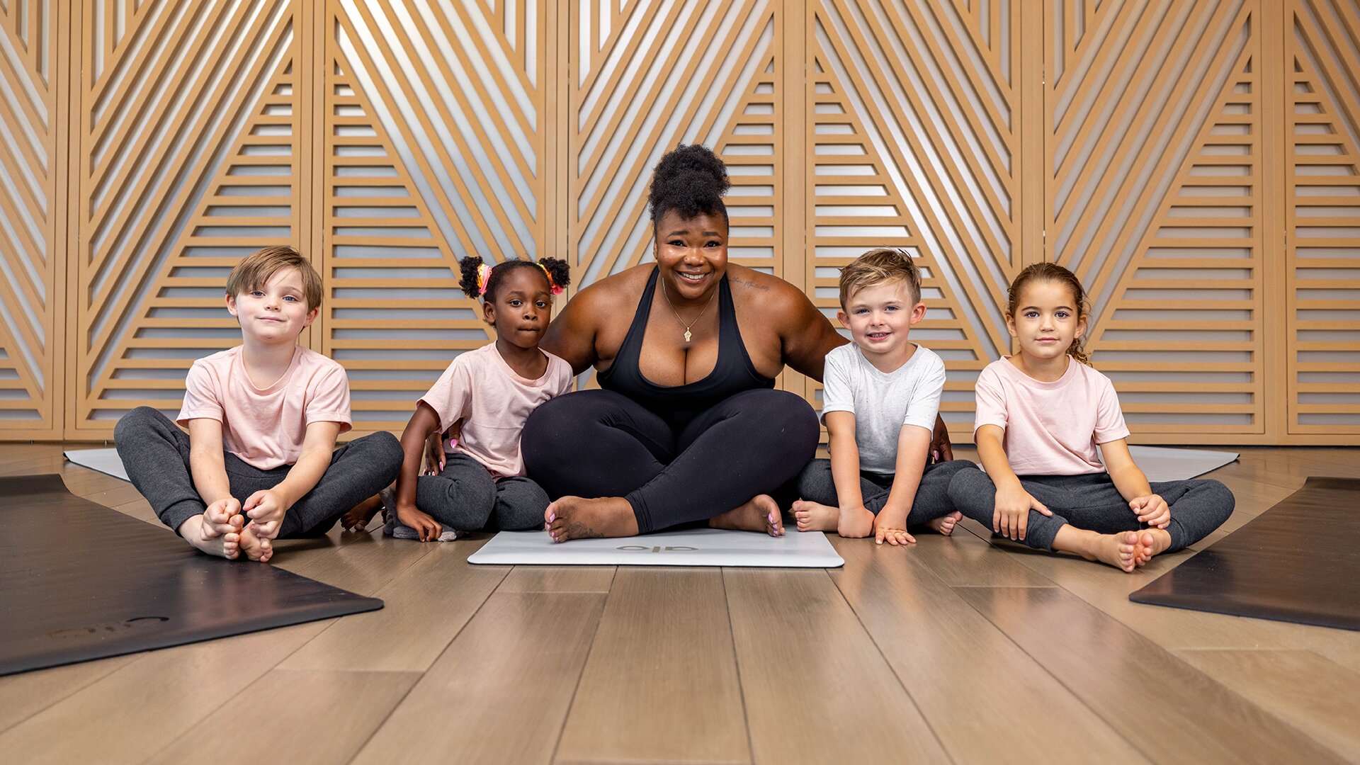Class Finder | Alo Yoga