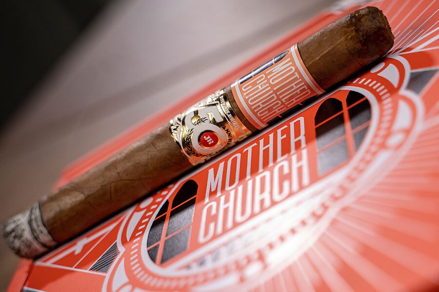 Cigar Magazine: Your Ultimate Guide to Premium Cigars