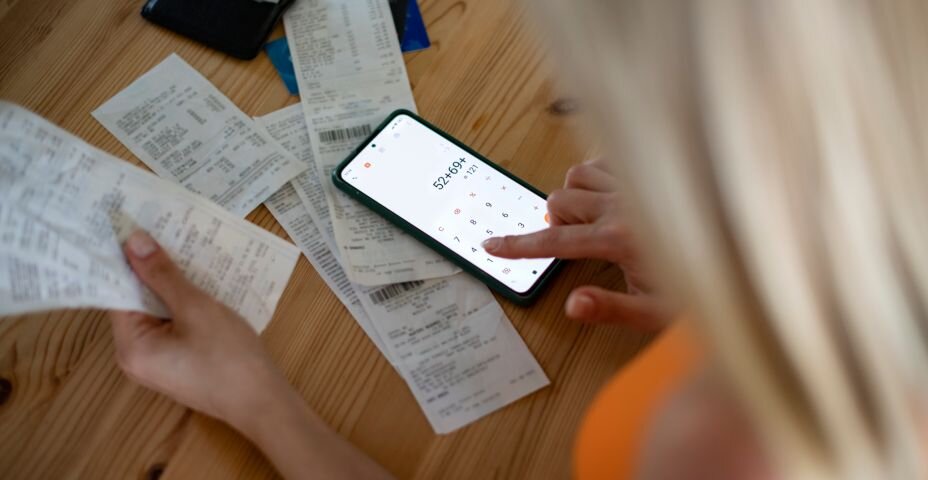 Como pagar contas em dia e evitar juros altos | Blog Carteira Digital