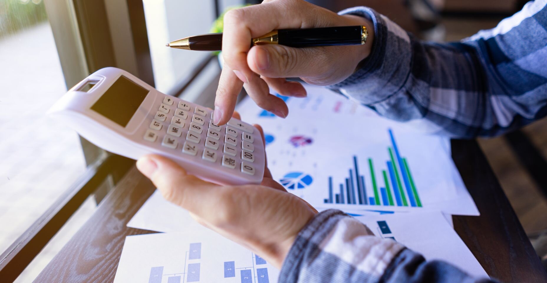 O que é tributo e diferença entre taxa e imposto? | Educação Financeira