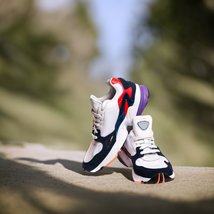 Generative Resize | Claid.ai