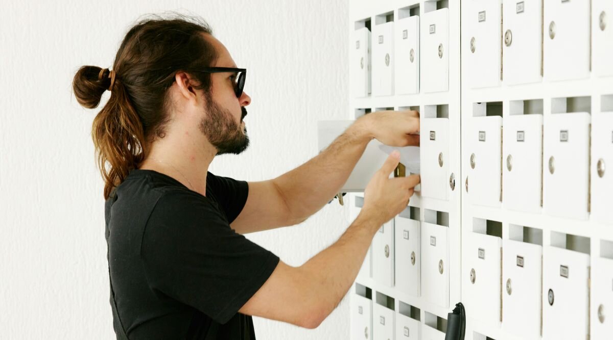 USPS Form 1583: What It Is, How to Complete It, and Why It Matters