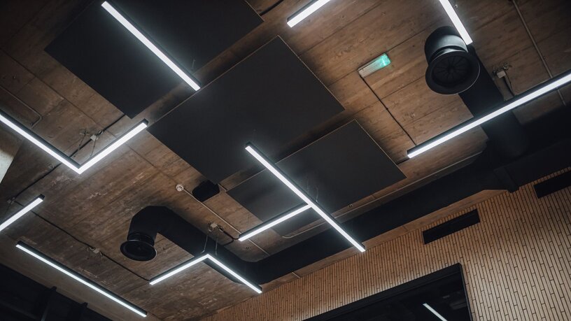 Constant Voltage vs. Constant Current LED Systems | ULTRA LEDs