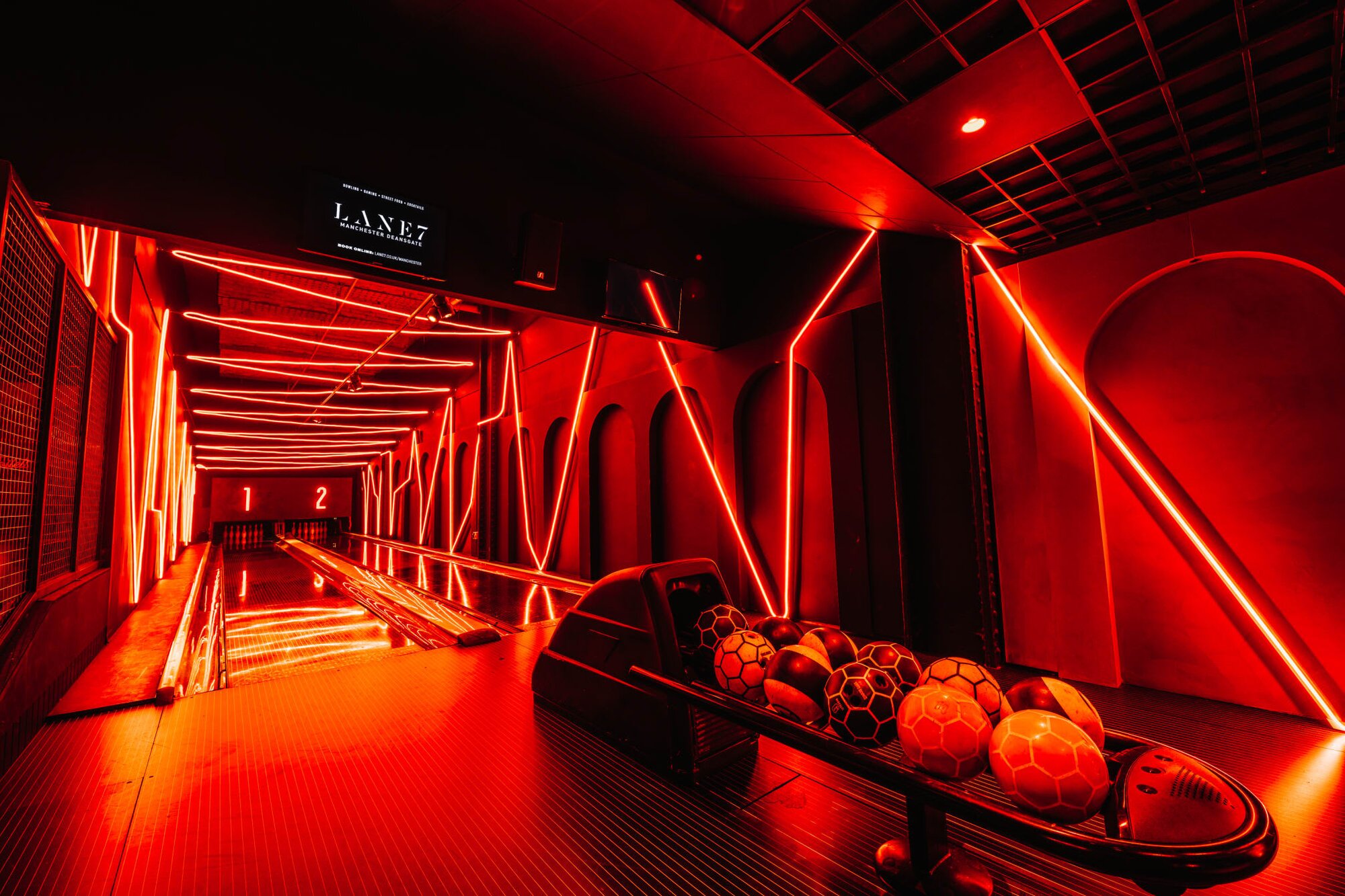 Lane7, Manchester | ULTRA LEDs