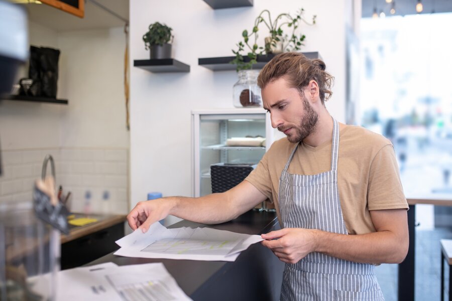 Top 5 Rules for Reporting Your Cash Tips in the UK