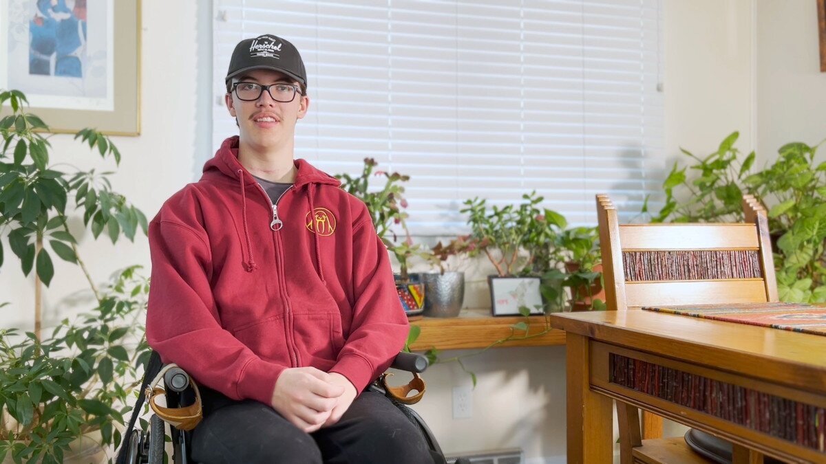 After months of spinal cord rehab, Cyrus Lewis returns home to Colorado ...