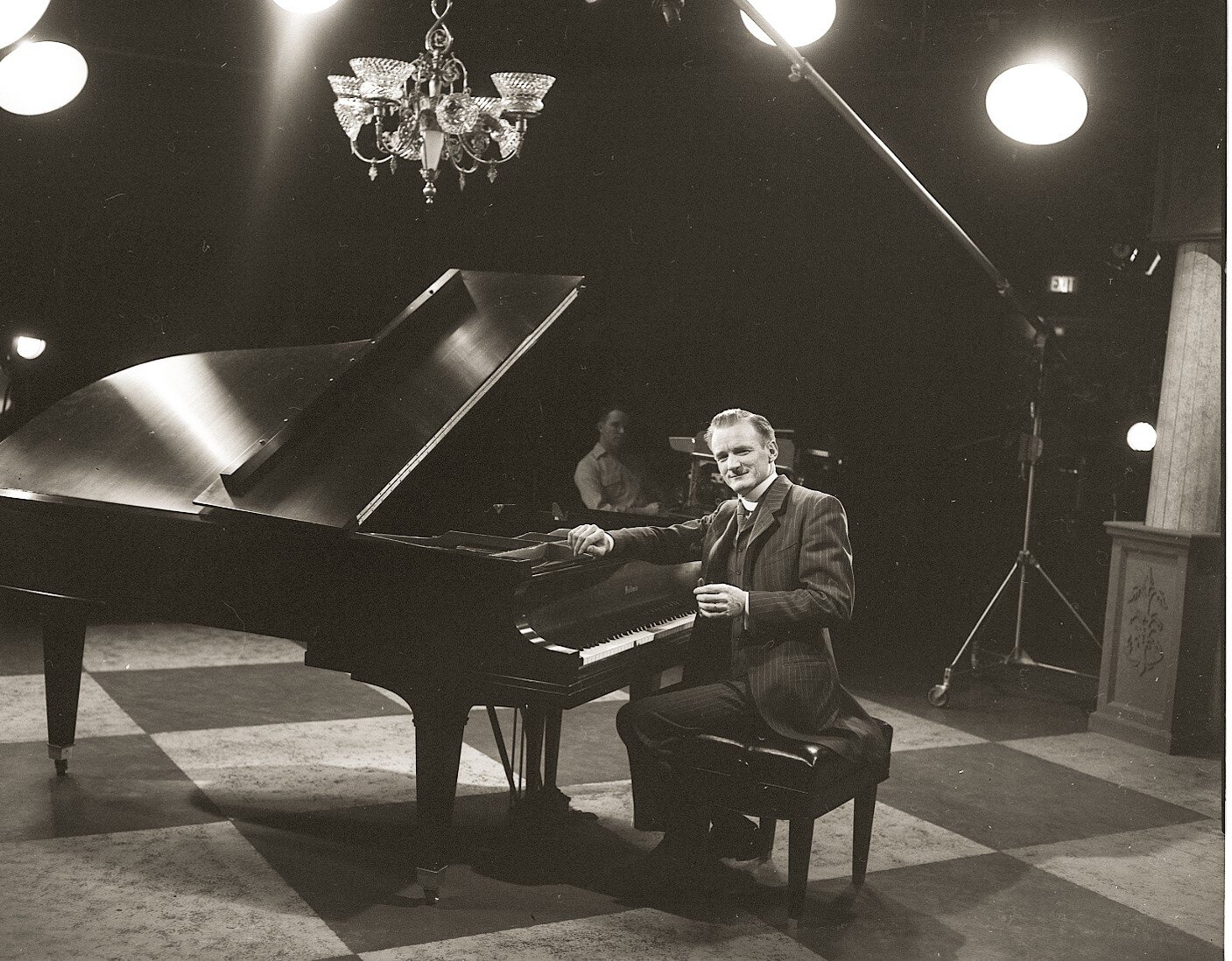 Remembering Max Morath, the pioneering pianist of public television ...