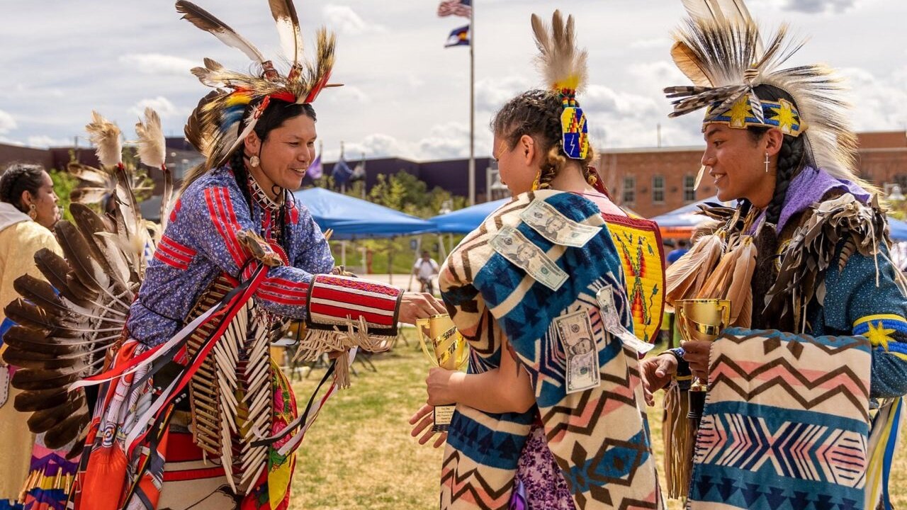 Native American students right to wear regalia at graduation protected ...