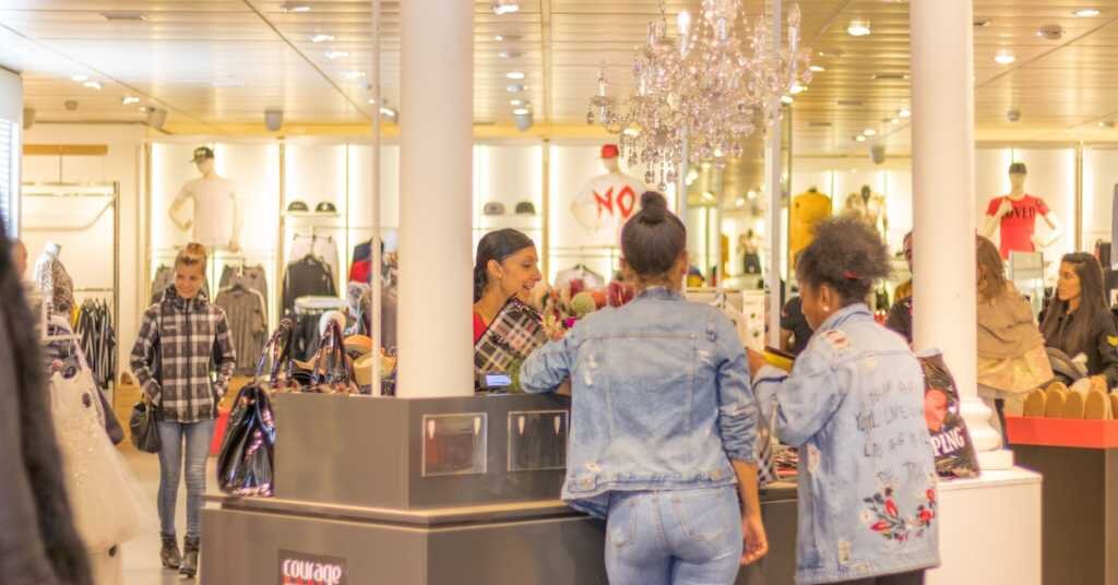 How Retail Leases Work: Costs, Rates, What To Expect | Crexi