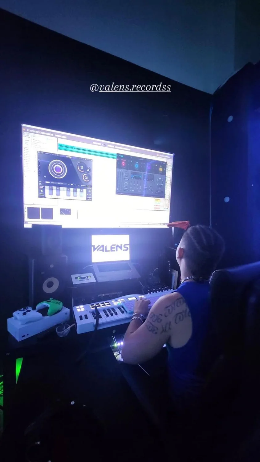 Valens Records Valencia — Music Label, Distribution & Promotion