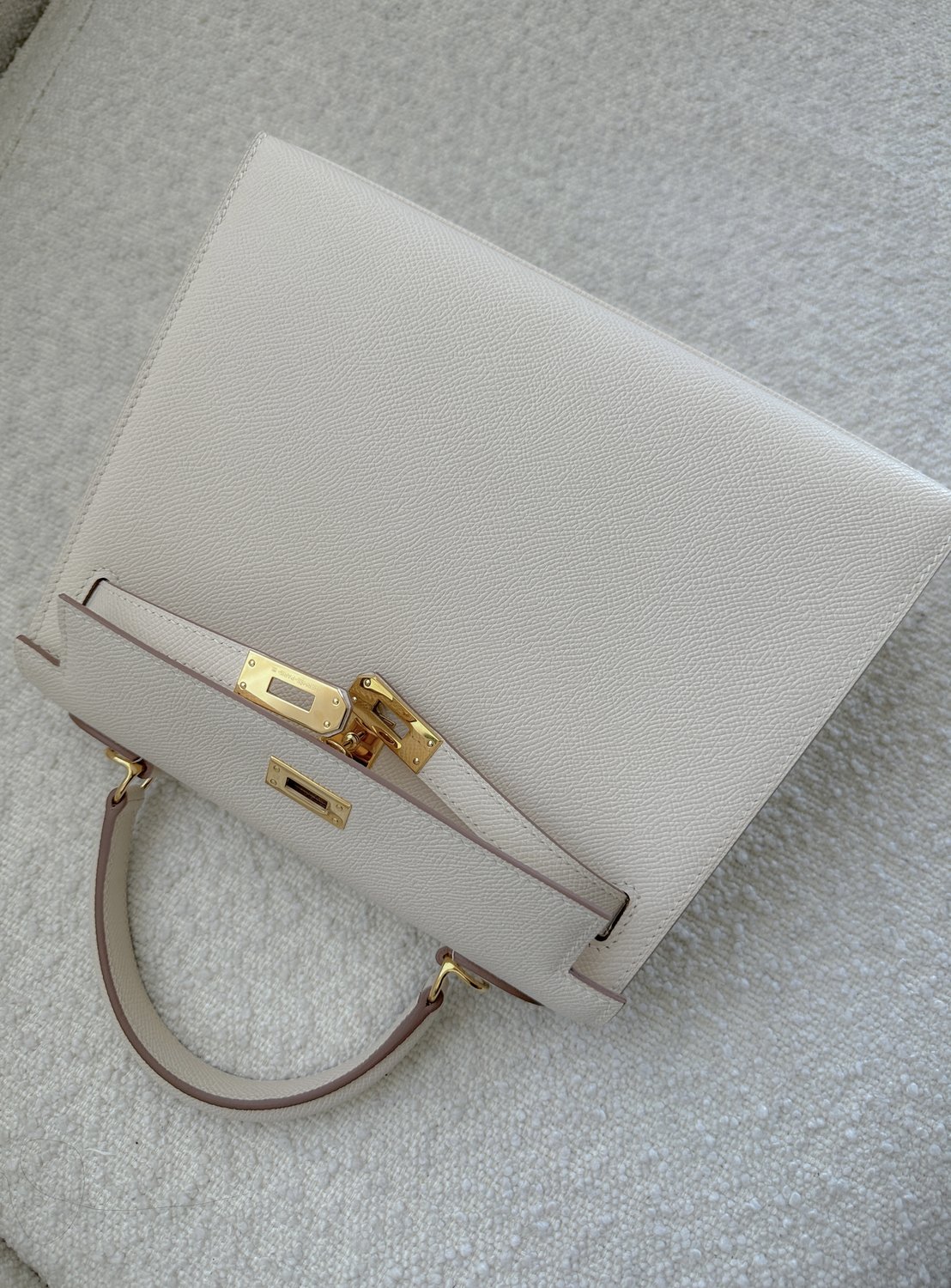 A Full Review of Hermes Kelly 25 - Leathers, Colours and a buying guide ...