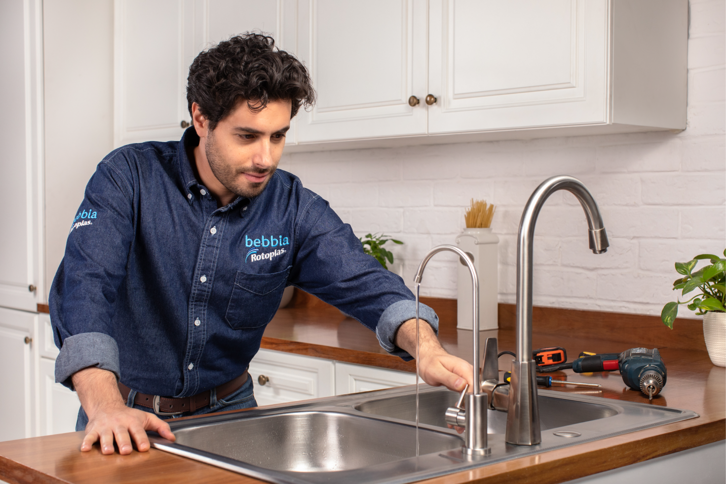 ¿Cuándo tomar electrolitos? Guía sobre hidratación y beneficios del ...