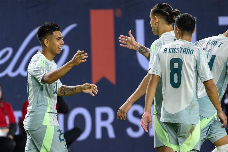 Mexican National Soccer Team | Michelob ULTRA