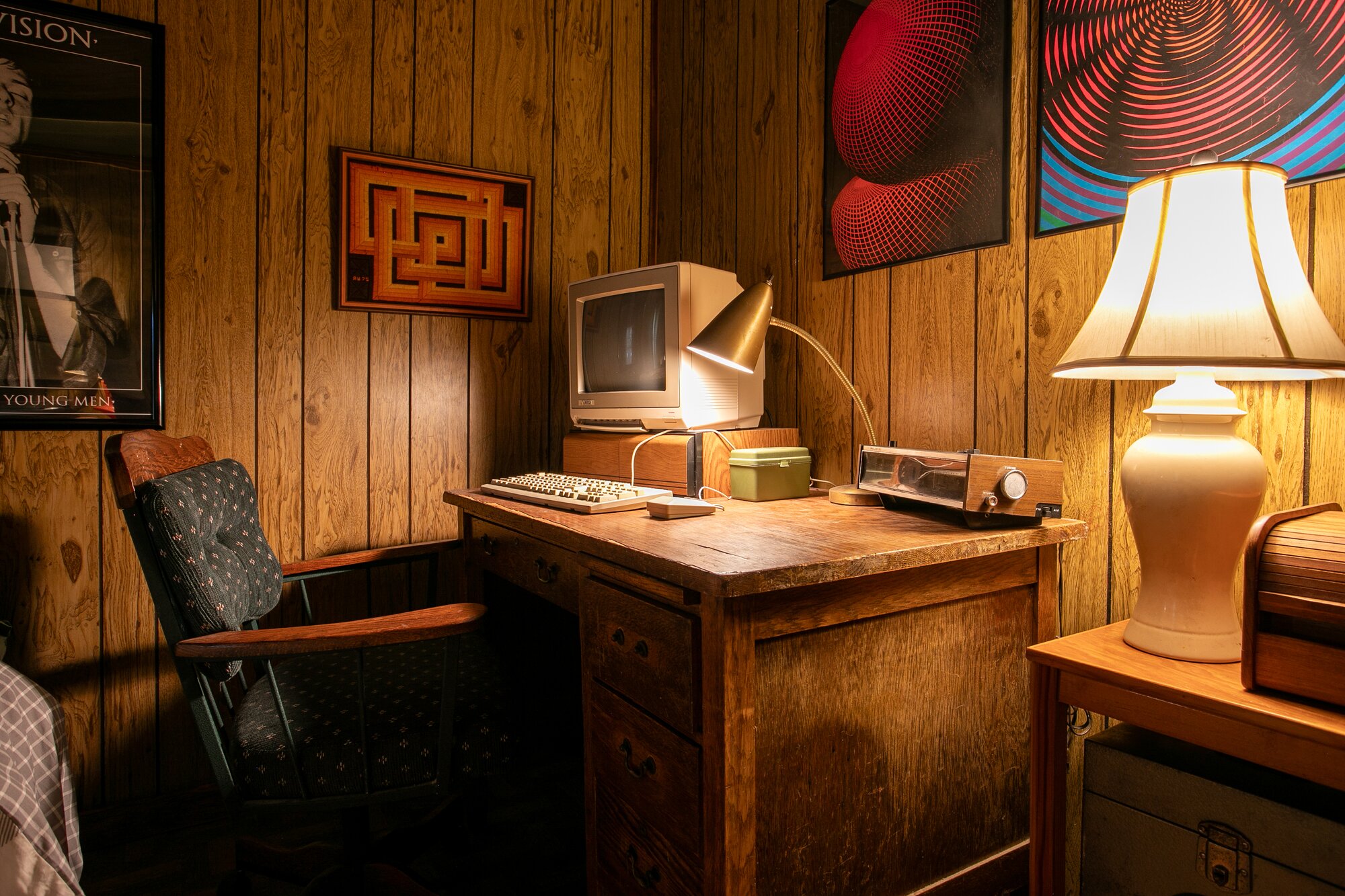 The Byers House: A Stranger Things Home You Can Own — or Stay In ...