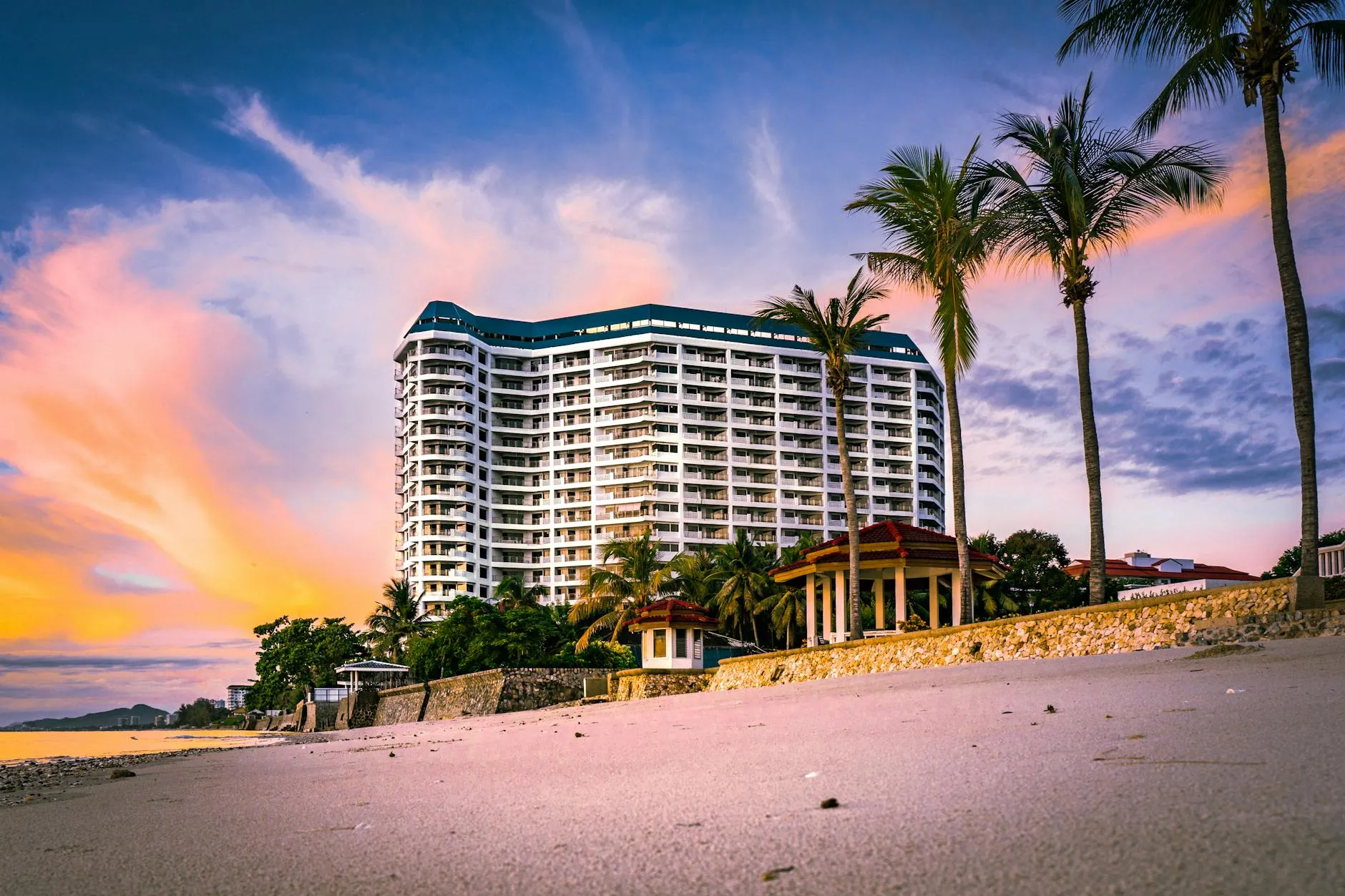 What is Hotel Rate Parity? Best Practices For Hoteliers | RoomStay