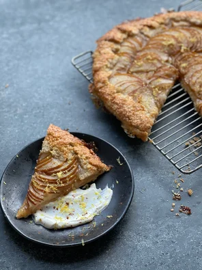 This Pear Crostata Recipe With Ginger Is Easy and Delicious | EyeSwoon