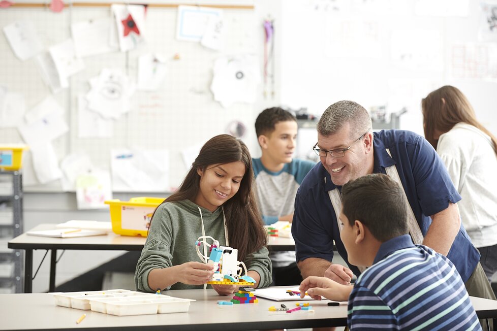 LEGO® Education classroom resources for teachers | EuHu