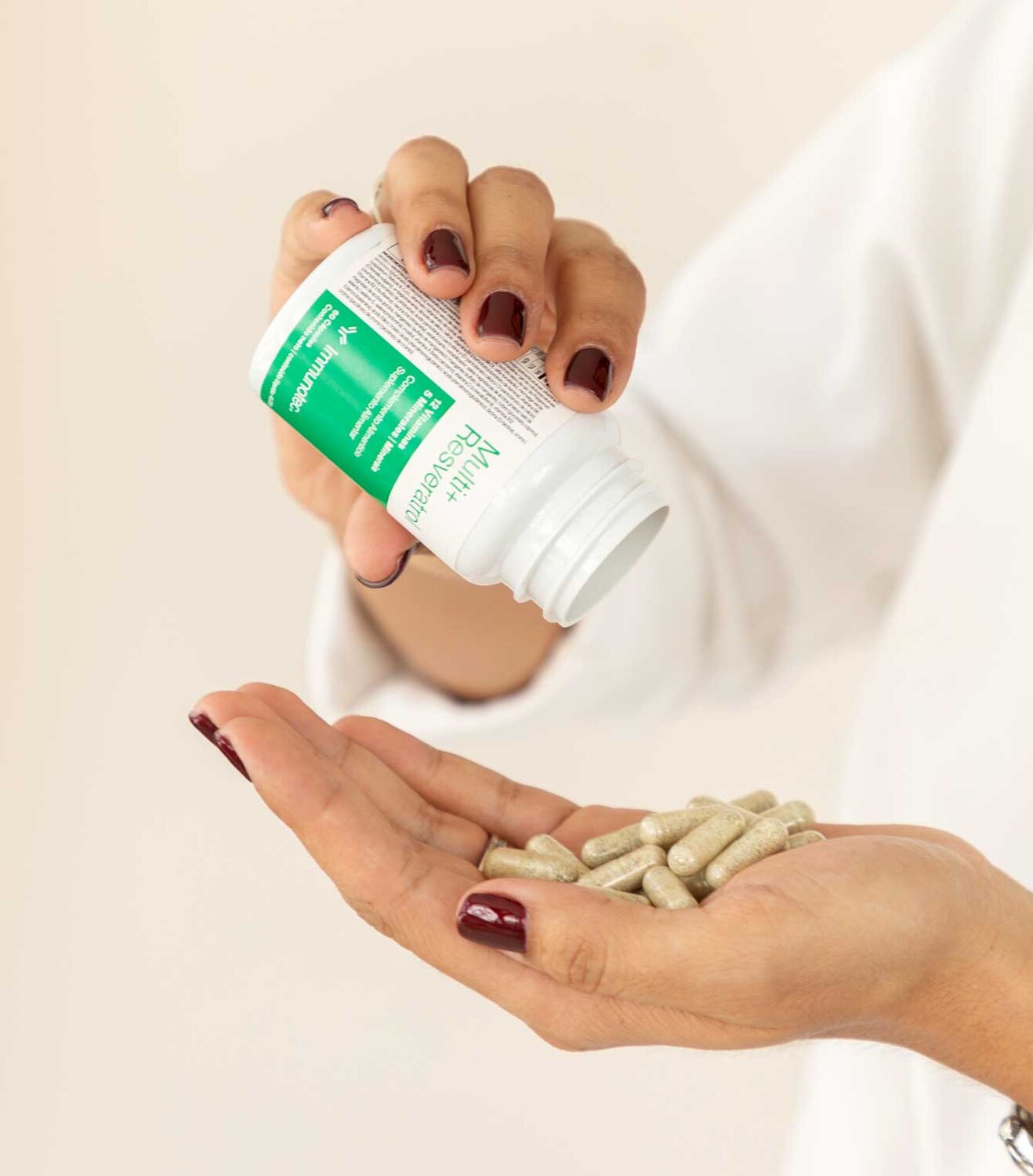 Multiresveratrol bottle and pills